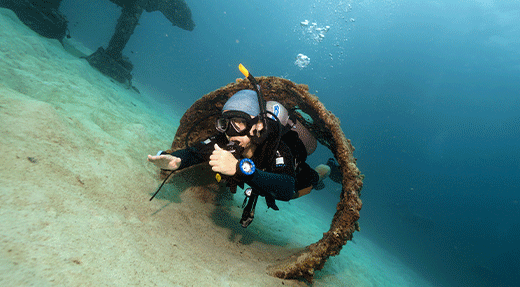 Being An Advanced Diver - Crystal Dive